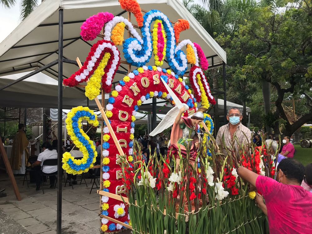 29 de septiembre: Día de San Miguel Arcángel y la cruz de pericón - 24 ...