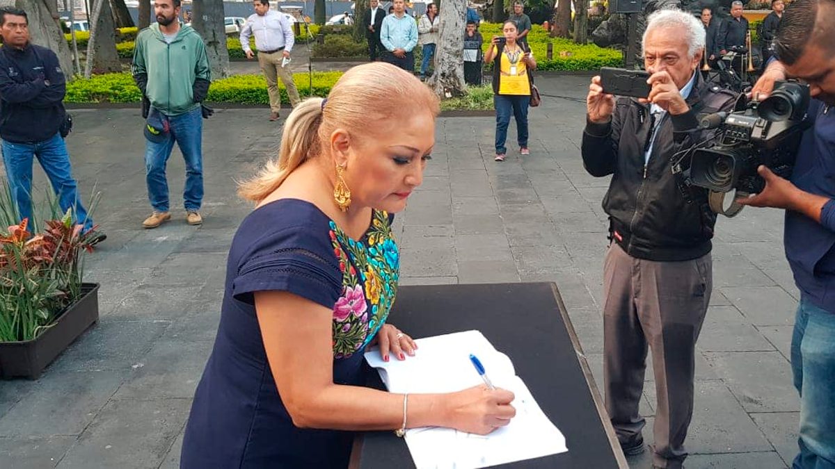 Desconocen magistrados del TSJ a Ma. Carmen Cuevas - 24 Morelos